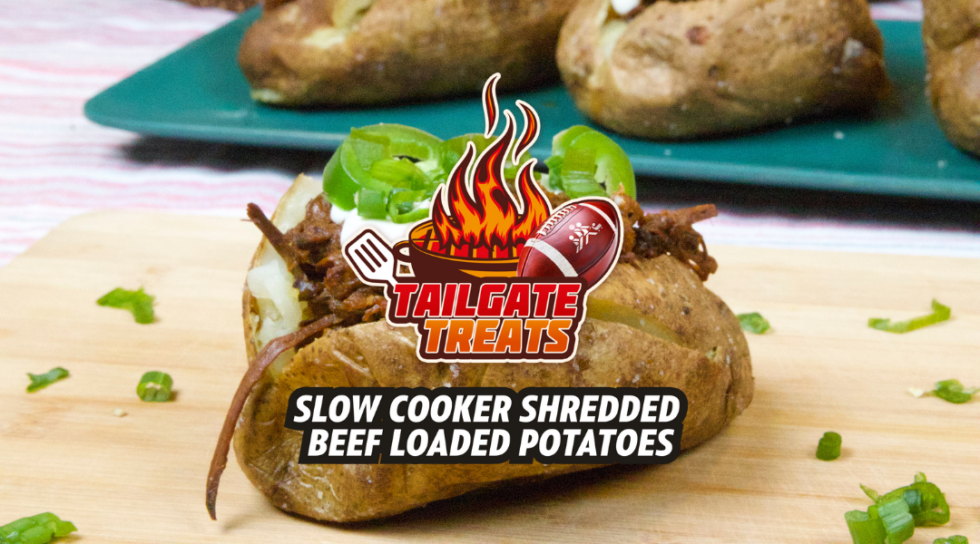 SHREDDED BBQ BEEF LOADED BAKED POTATOES | ElSuper